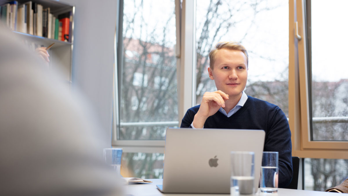 Oliver Otte und Leon Desch: Mehr qualifiziertes Personal für ihre Kanzlei