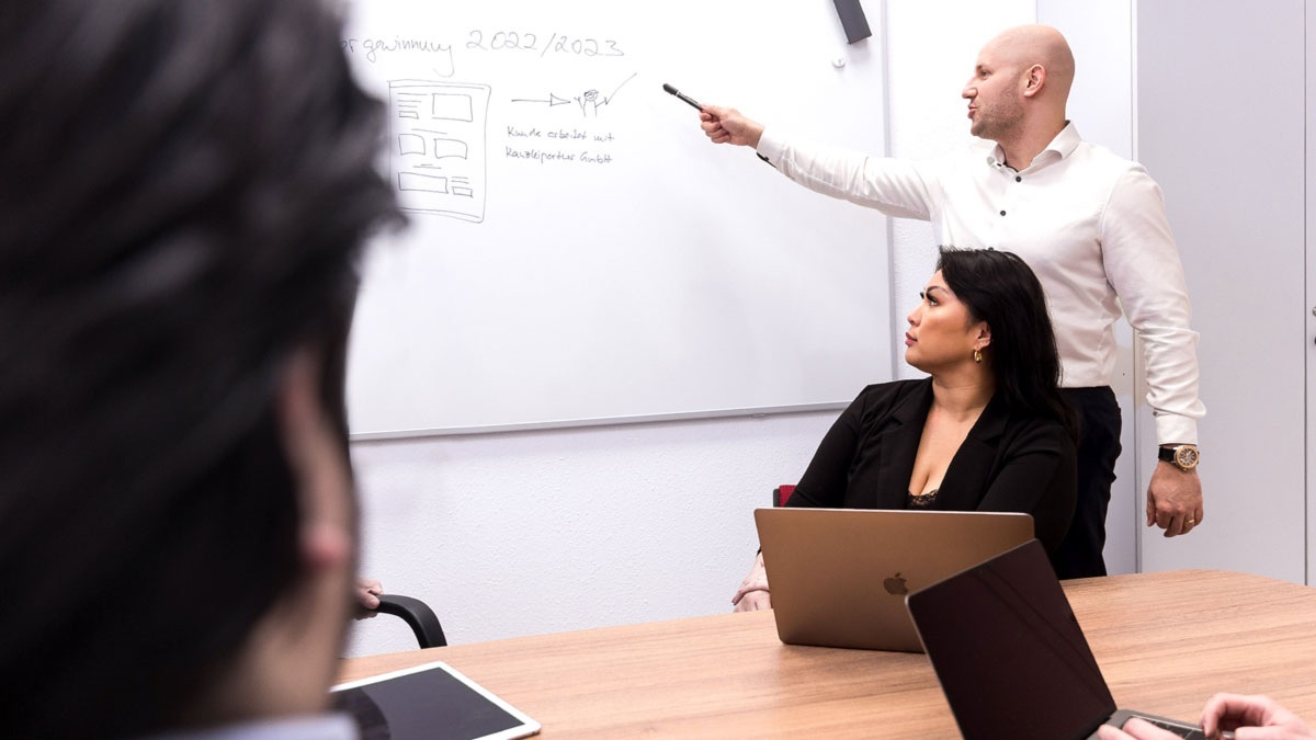 David Lesch von der Lesch Kanzleipartner GmbH im Interview